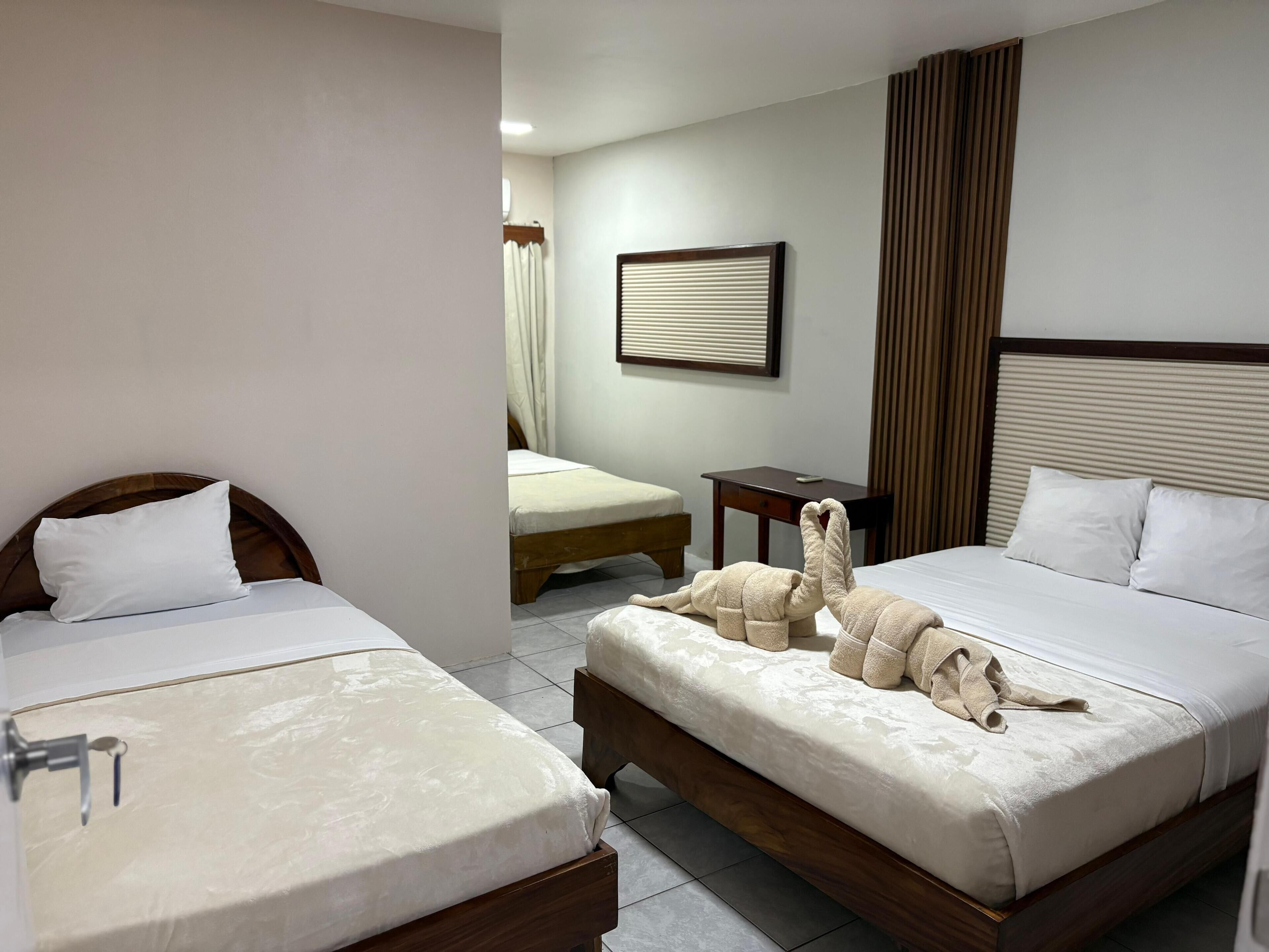 Suite-Estúdio Familiar | Com mobília individualizada, secretária, Wi-fi grátis 