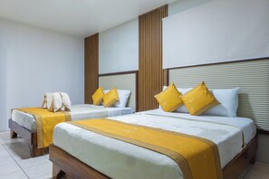 Apartamento superior, 2 quartos | Individualmente mobiliados, escrivaninha, Wi-Fi de cortesia