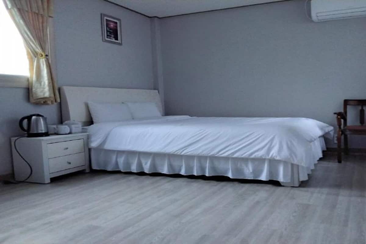 Quarto Básico, 1 quarto (Kwin Seutyudio) | 1 quarto, Wi-fi grátis