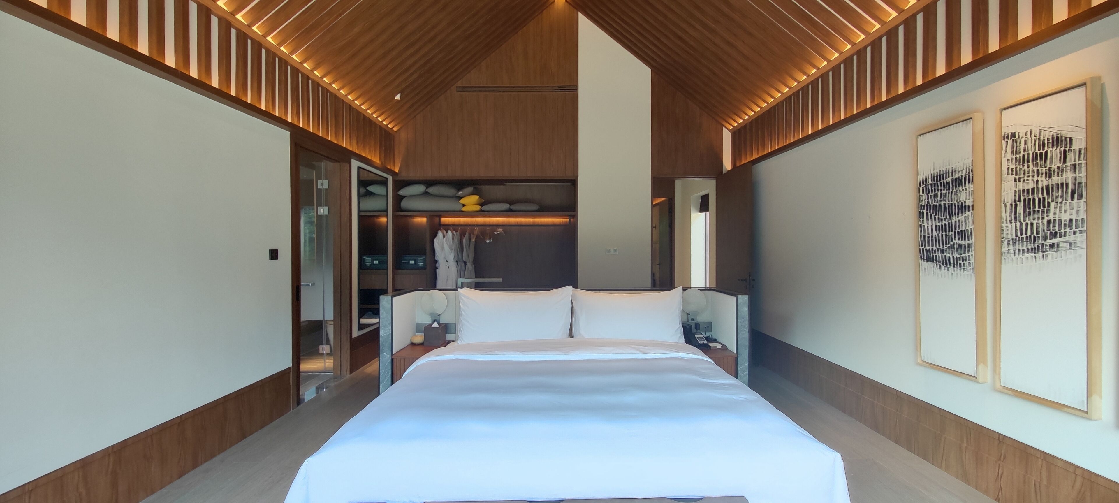 Vila | Roupas de cama premium, edredons de pluma, camas com colchões pillow-top