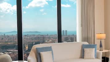 One-Bedroom Residence with Sea View | Vista do quarto