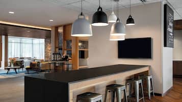 Suíte executiva, 1 cama King | Restaurante