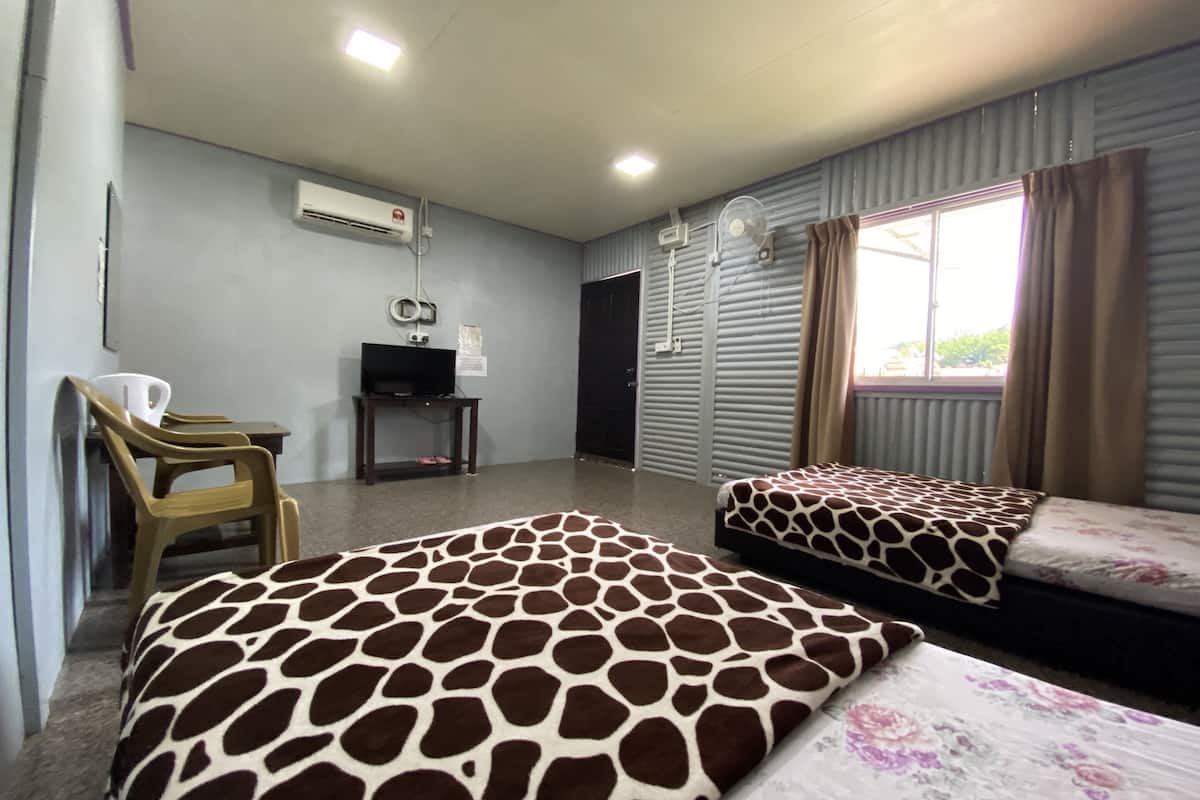 Escrivaninha, Wi-Fi de cortesia, roupa de cama