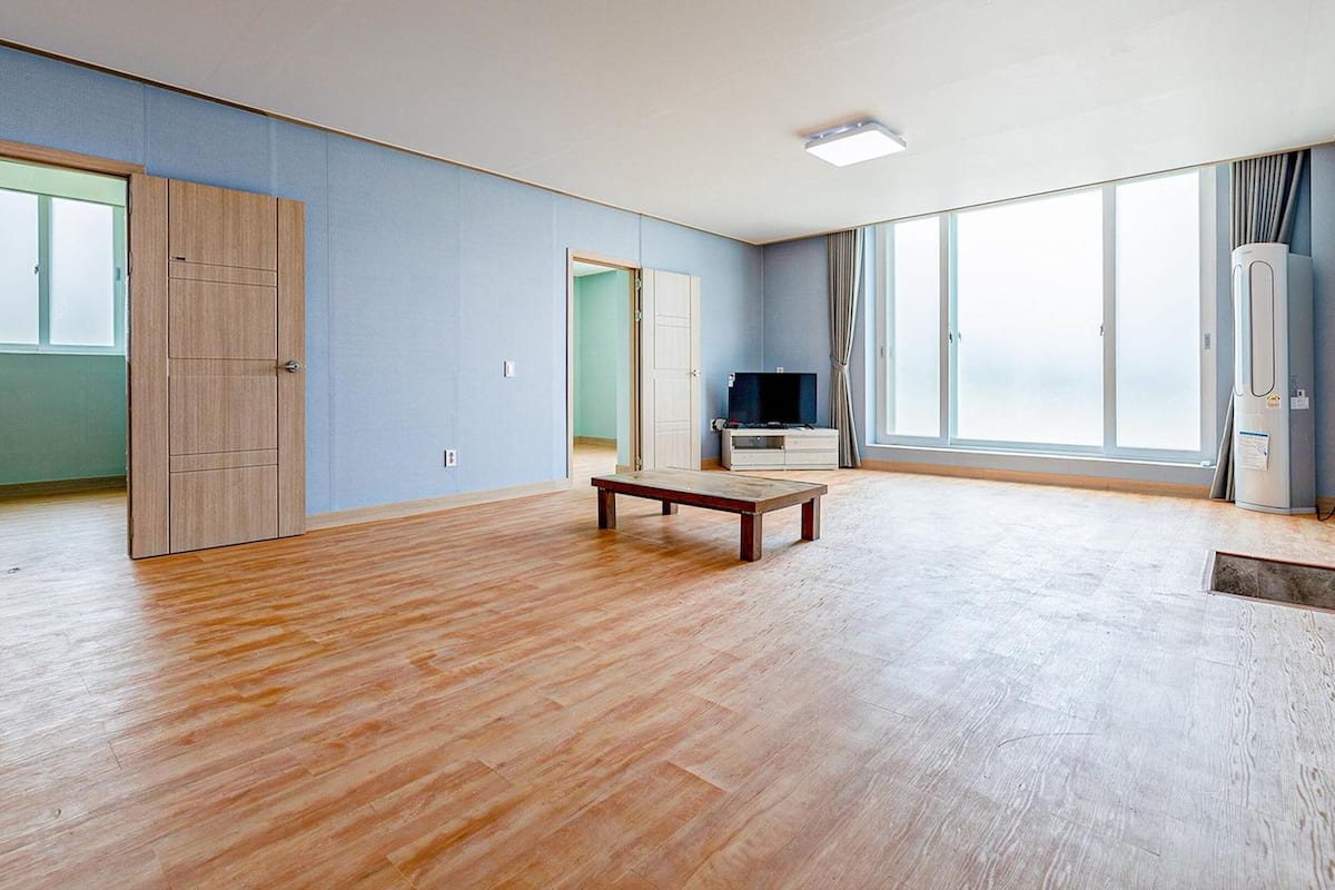 Quarto básico, 2 quartos (Room 101) | 1 quarto, Wi-Fi de cortesia