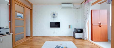 Quarto básico, 1 quarto (101) | 1 quarto, Wi-Fi de cortesia