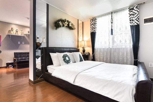 Quarto básico, 1 quarto (Noel) | 1 quarto, Wi-Fi de cortesia