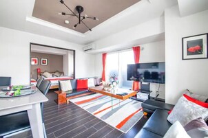 Apartamento, não fumadores | Sala de estar | TV de ecrã plano