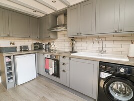 Casa de Campo | Cozinha privada | Um frigorífico, uma chaleira elétrica, uma torradeira 