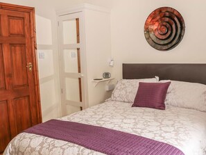 Casa de Campo | 3 quartos, com decoração personalizada, com mobília individualizada 