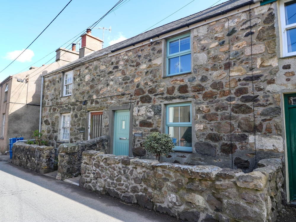 Ferndale - Llanbedrog