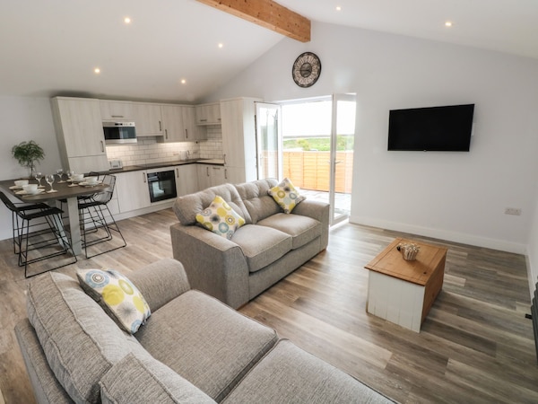 Caban Y Mor - Amroth