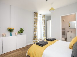 Casa de Campo | 4 quartos, com decoração personalizada, com mobília individualizada 