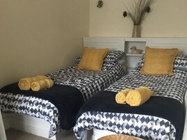 Casa de Campo | 2 quartos, com decoração personalizada, com mobília individualizada 