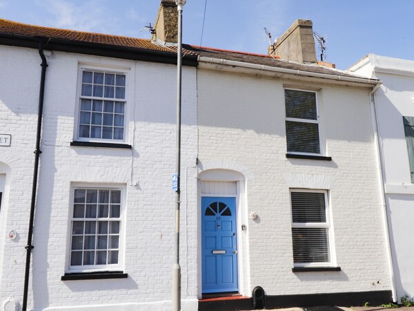 Poppy Cottage - Deal