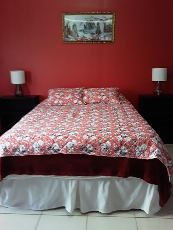 What A Retreat! In A Pleasant Neighborhood In The Beautiful Hills Above Grecia. - Bajos del Toro