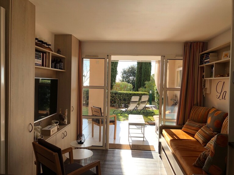 Cap Esterel T2 5* Air Co, Vue Sur Mer, Rez, Terrasse, Jardin & Parking - Calanque des Anglais