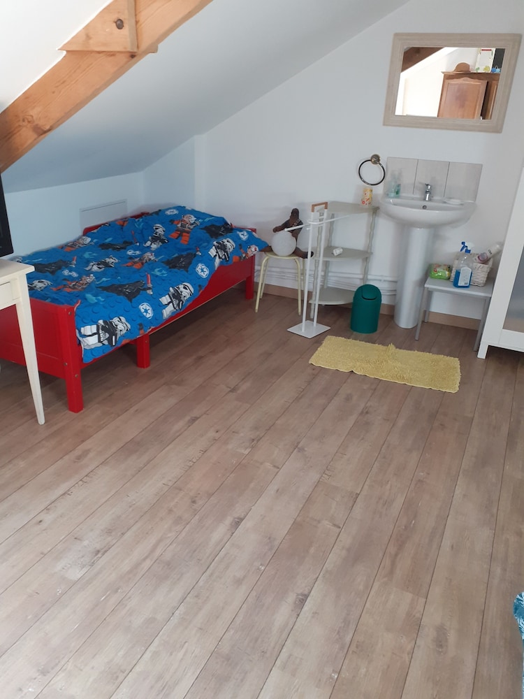 Maison Calme Pour 8/10 Personnes - Malo