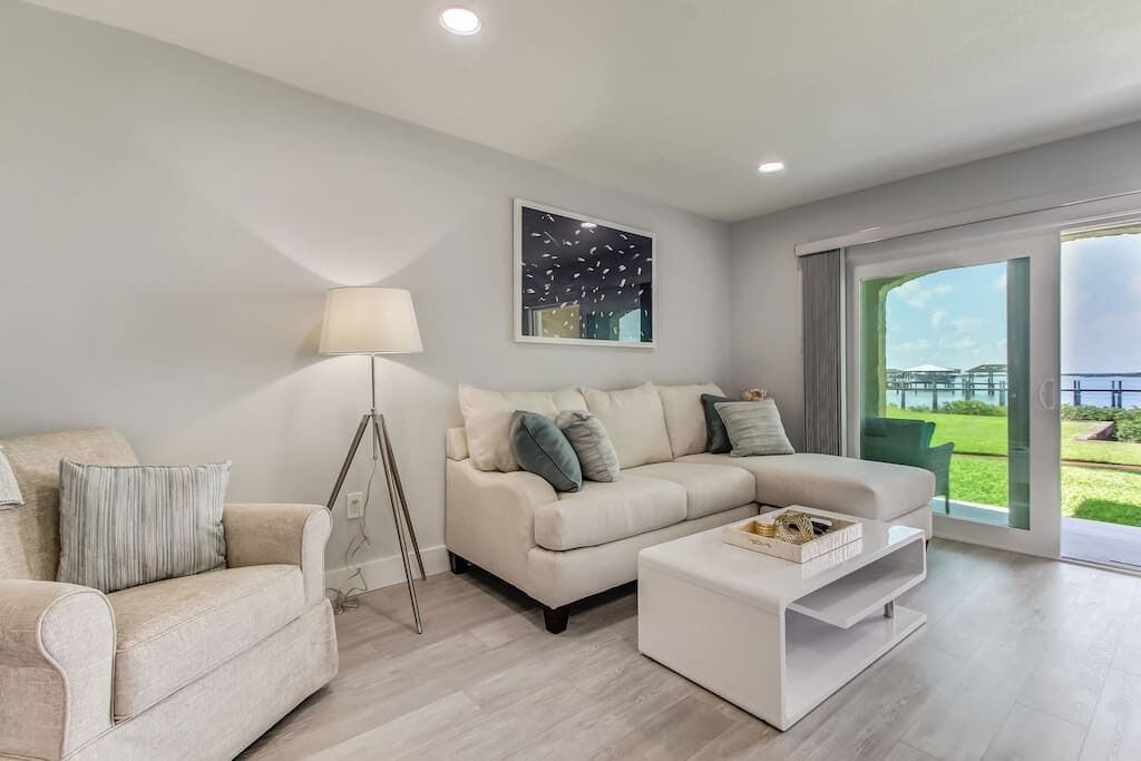 The Ultimate Intracoastal Living Experience In Fl - Crescent Beach, FL