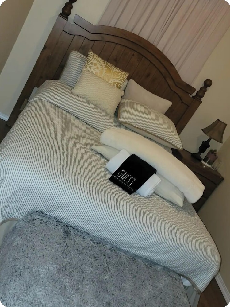 1 Cozy Bedroom Basement Suite - Saskatchewan
