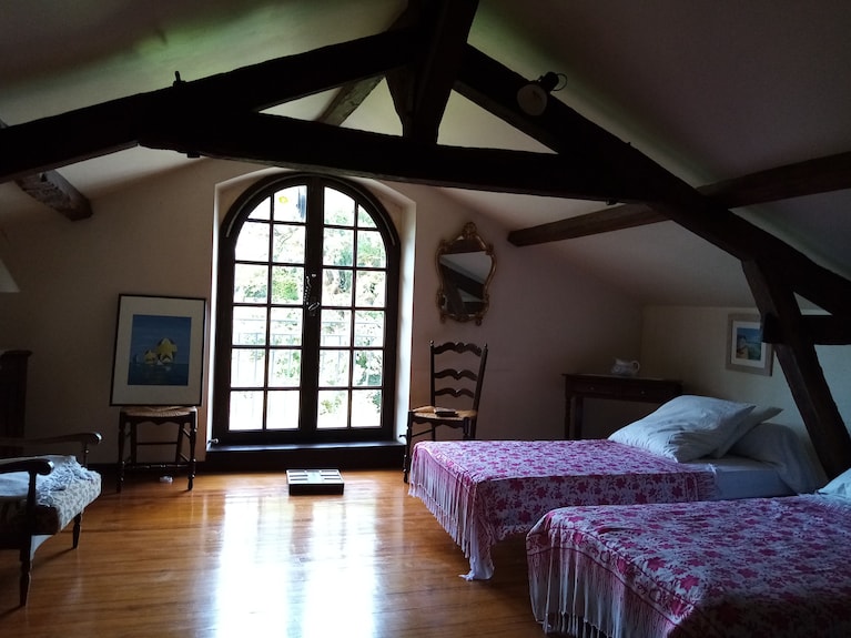 Superbe Emplacement Centre-ville Historique - Saint-Sever