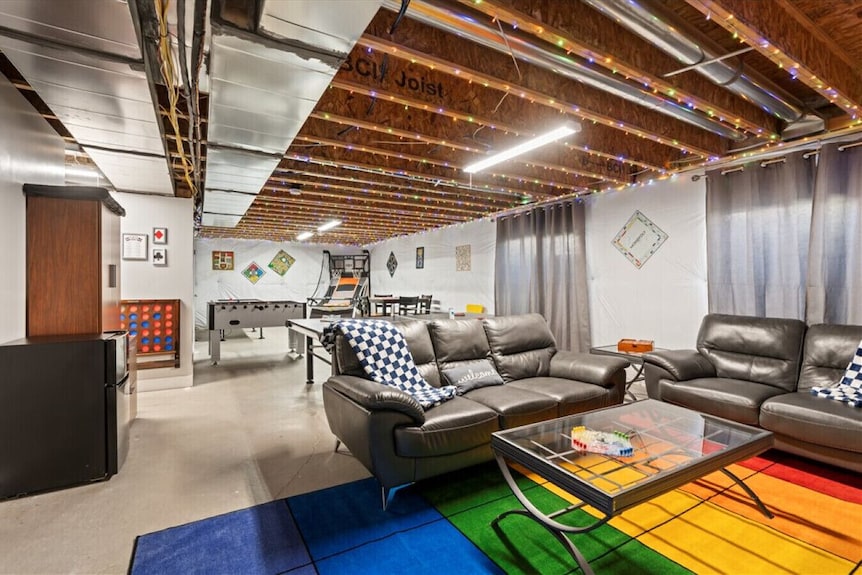 Clean 7 Bedroom, Gym, Sauna, Hot Tub, Game Room - West Valley City