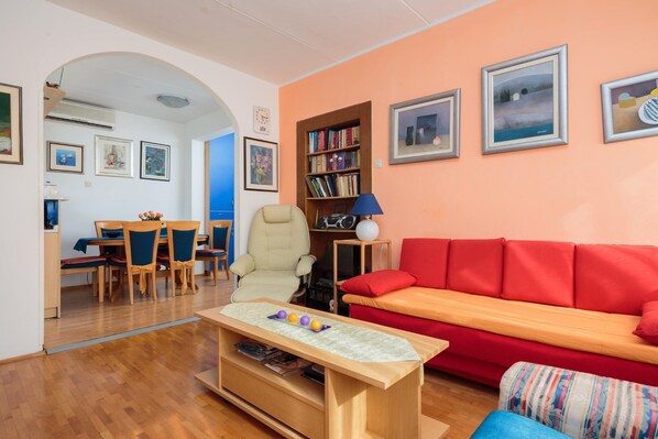 Comfortable and Fully Furbished apt in Center, Split: Hotel Reviews ...