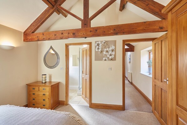 Casa | 4 quartos, com decoração personalizada, com mobília individualizada