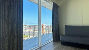 Apartamento Familiar | 1 quarto, com decoração personalizada, com mobília individualizada