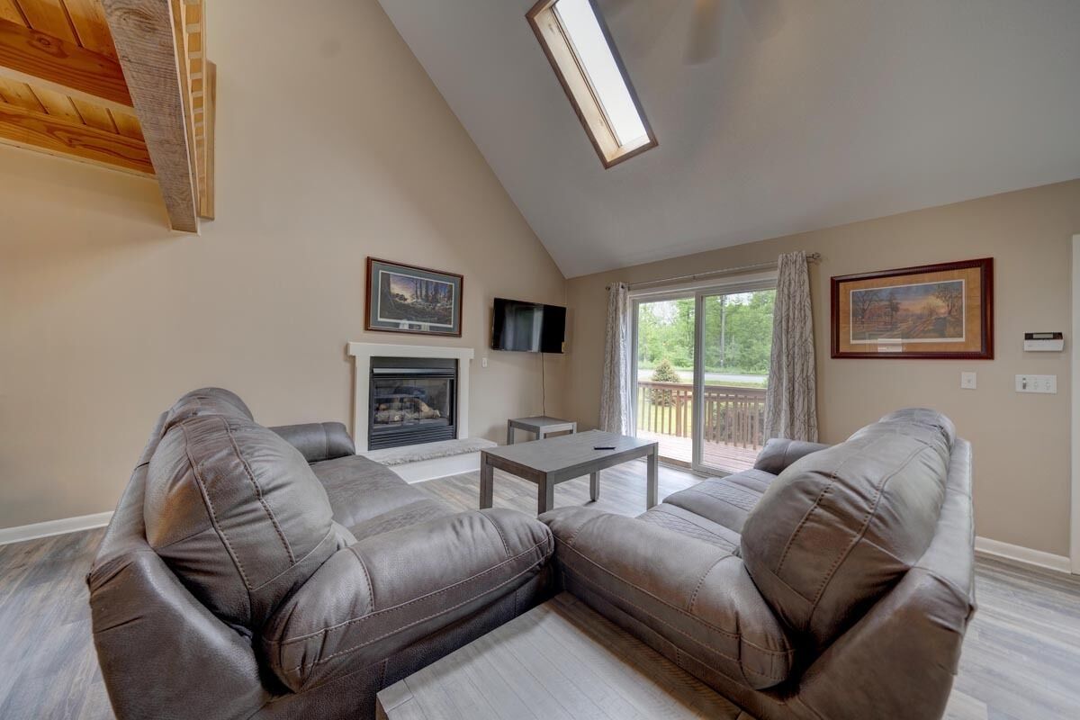 Close To Lake Wallenpaupack! Walk To The Beach! - Lake Wallenpaupack, PA