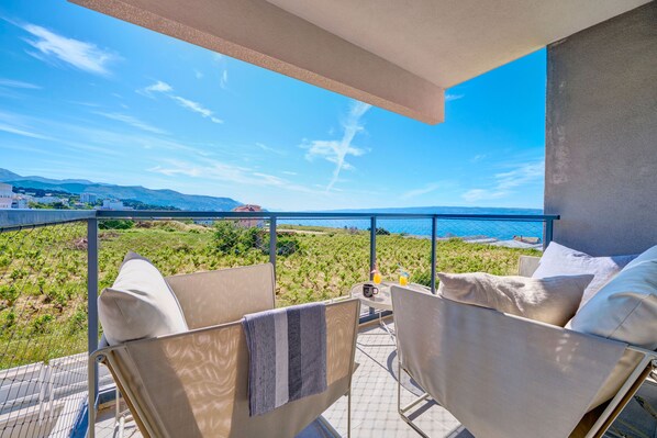 Apartamento superluxo | Área de estar | TV LED