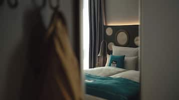 Quarto Premium, 1 cama queen-size | Cofre no quarto, secretária, quartos insonorizados