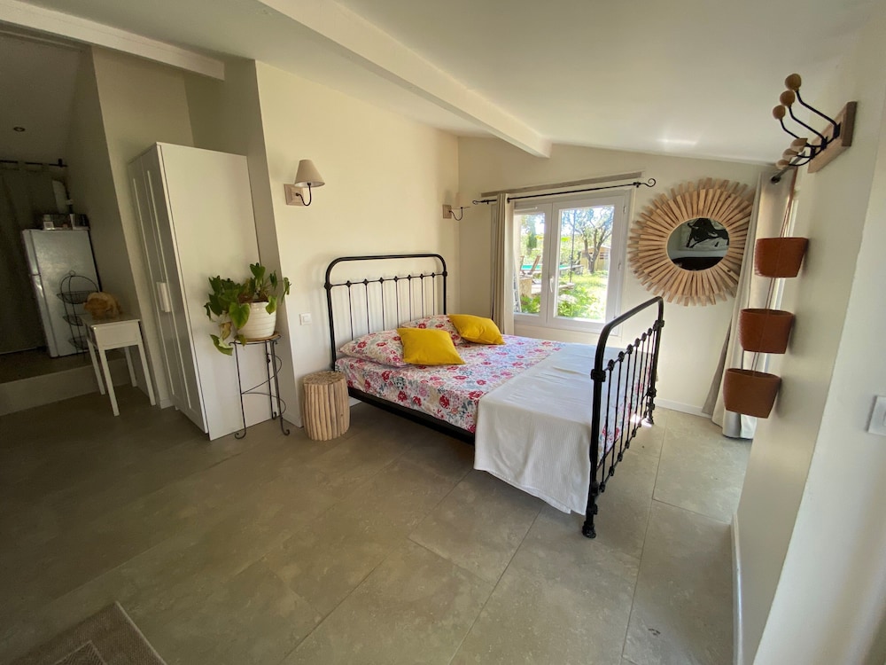 Gîte "Le Loriot" Dans Une Propriété En Pleine Campagne - France