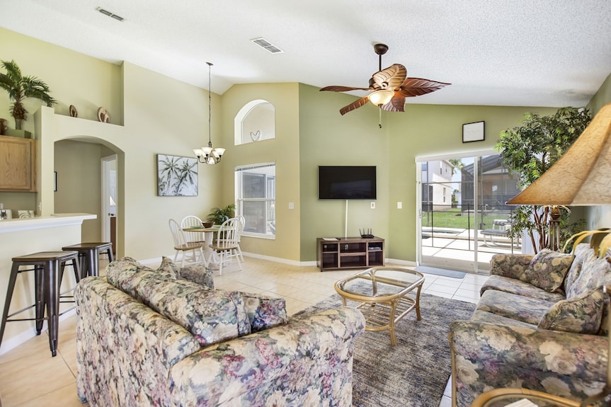 The Sunshine Villa 3 Miles From Disney, All The Comforts Of Home - Florida