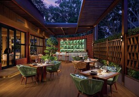 2 restaurantes, pequenos-almoços servidos 