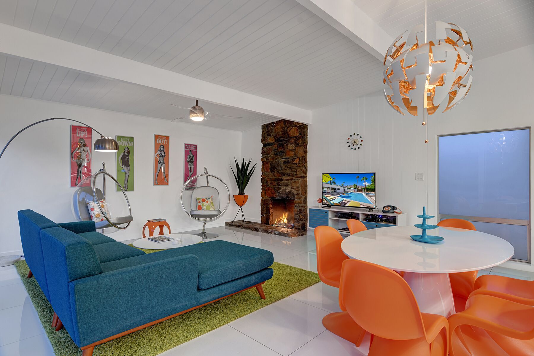 The Retro A Go-go House Luxury Mid Century Mod Resort - Palm Springs, CA