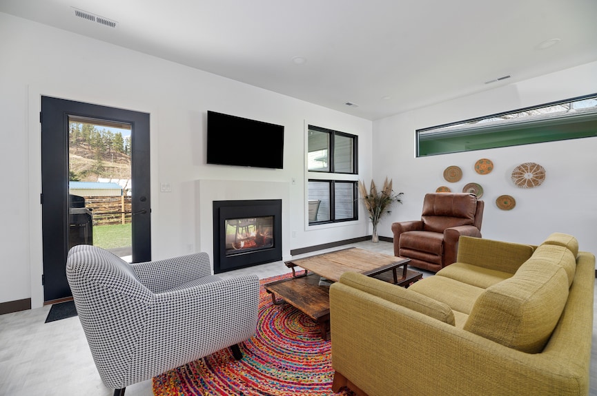 Modern On Main-walking Distance To Downtown Hill City And Mickelson Trail! - Mount Rushmore, SD