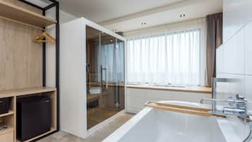 Suite, banheira (Wellness) | Roupa de alta qualidade, edredões de penas