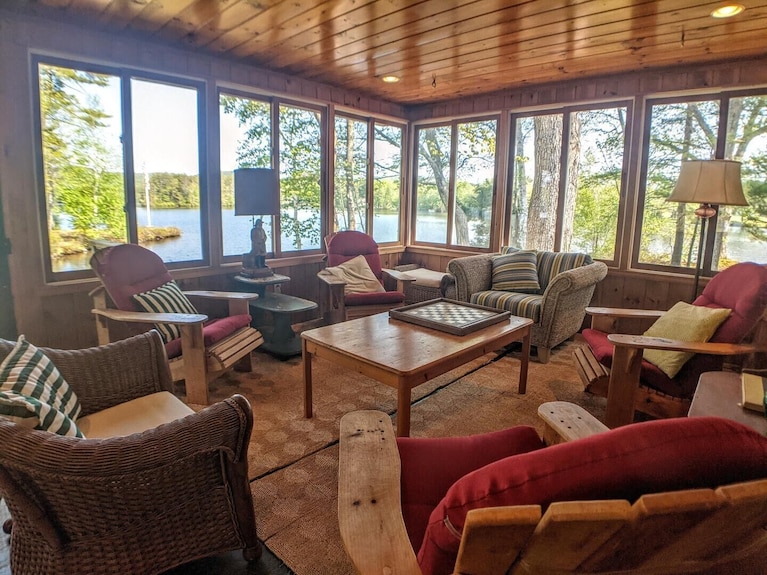 Highland Lake Retreat - Winslow State Park, Wilmot