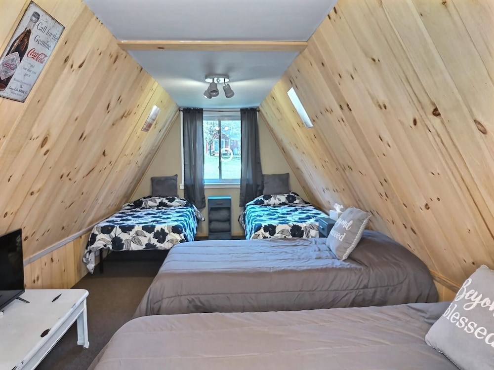 Josh’s Campton Cottage By The Pemi River In The White Mountains! - Campton, NH