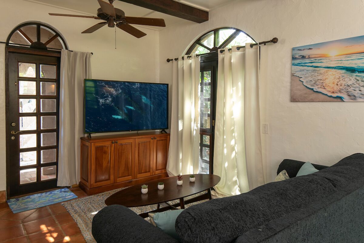 One Bedroom Cottage On Peter Bay Beach - Coral Bay, Virgin Islands