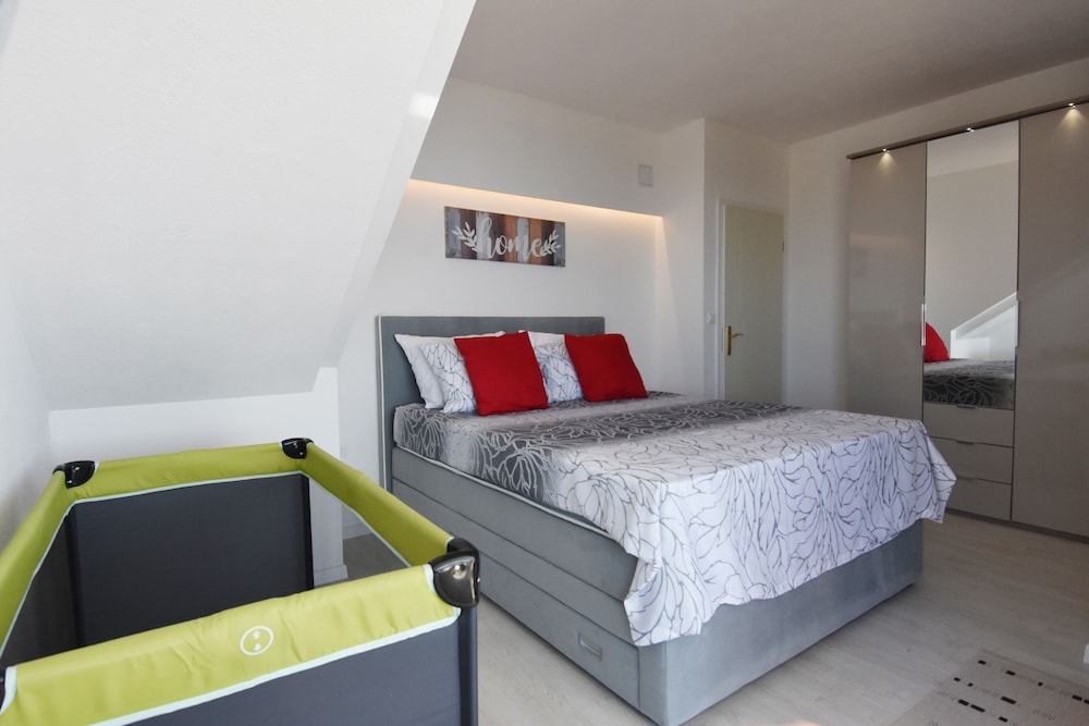 Luxury Villa With Stunning Views, Private Pool, Private Tennis Court, Mini Golf - Makarska