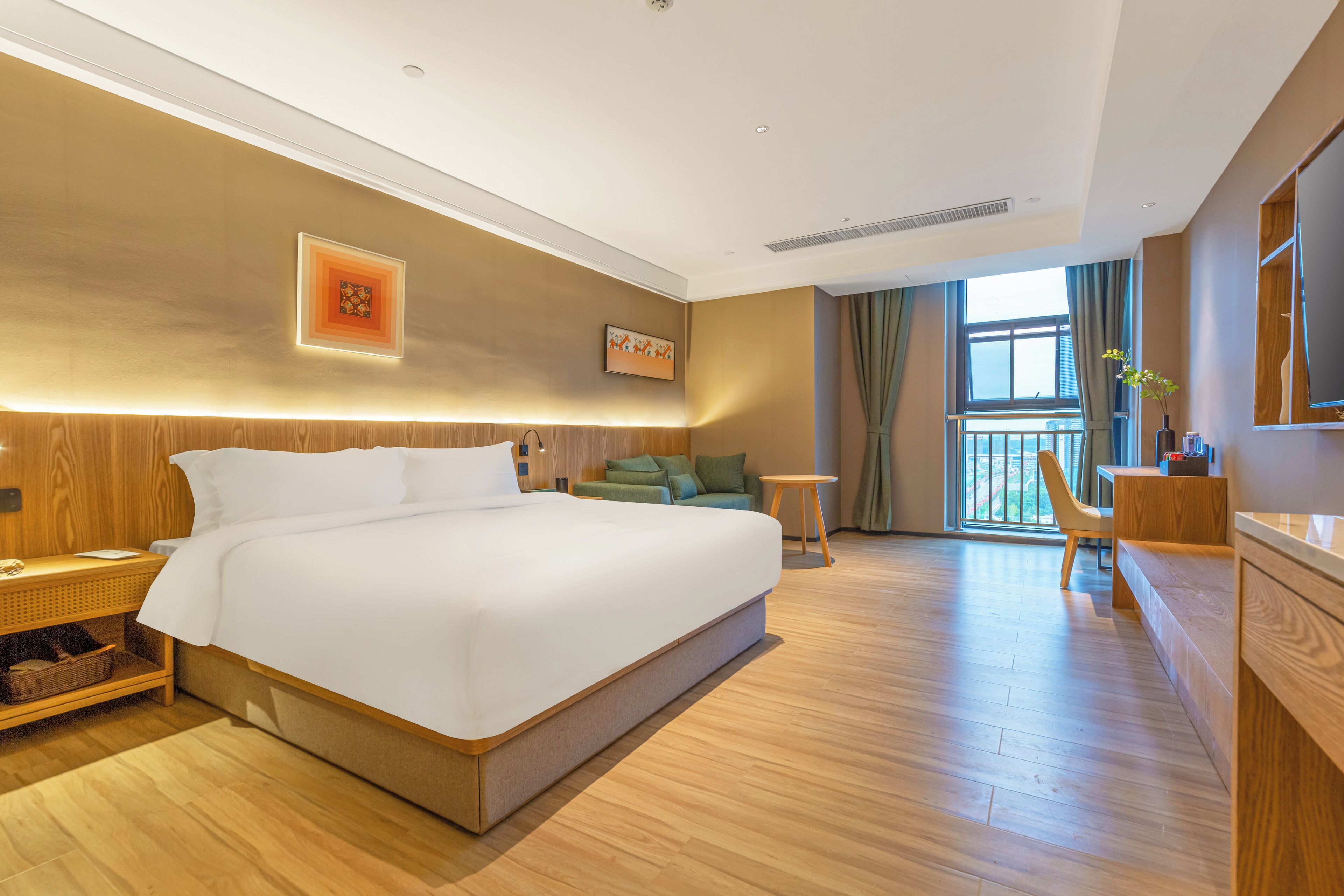 Quarto solteiro, vista para a cidade | Escrivaninha, espaço de trabalho para notebook, Wi-Fi de cortesia