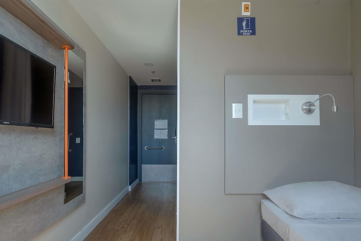 Wi-fi grátis, roupa de cama fornecida
