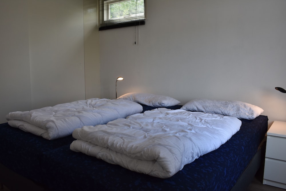 Knus Huis Op Steenworp Afstand Grevelingenmeer - Scharendijke