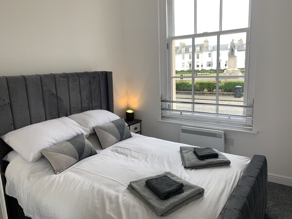 Ayr Cozy Corner Apartment - Ayr