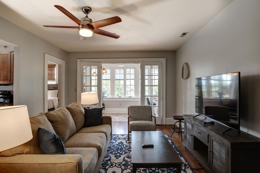 Historic Two Bedroom Charlotte Street Condo - Asheville, NC