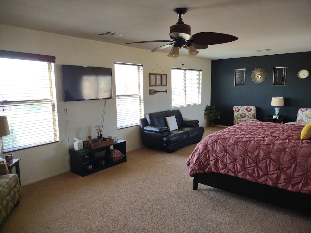 Great Home! Next To Tennis Complex & Mlb Stadium - Surprise, AZ