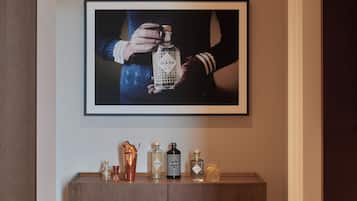 Quarto Duplo (Cathedral view) | Minibar, cofre no quarto, com decoração personalizada