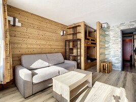 Apartamento, casa de banho anexa (Vue sur montagne -App 108) | Vista do quarto