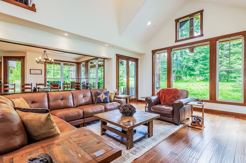 1pm In | 1pm Out | Spa & Game Room Retreat - Best Memories! - Cle Elum, WA